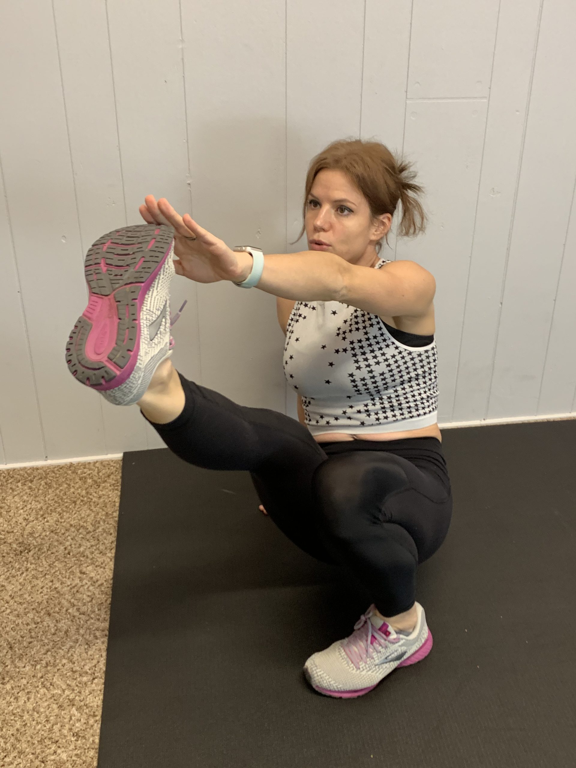 15-Min Total Body Interval Workout – No Equipment Home Workout | Bender ...