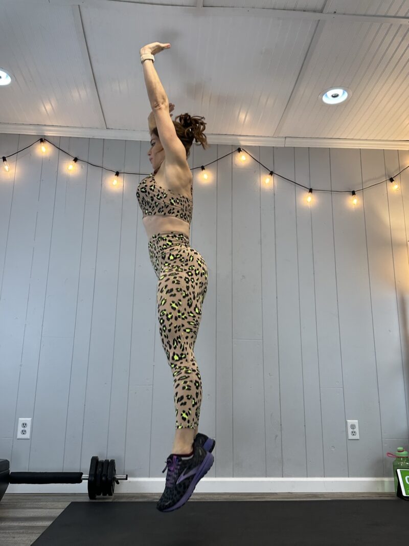 15-Minute Full Body Workout: Move & Groove to a Strong and Healthy New ...