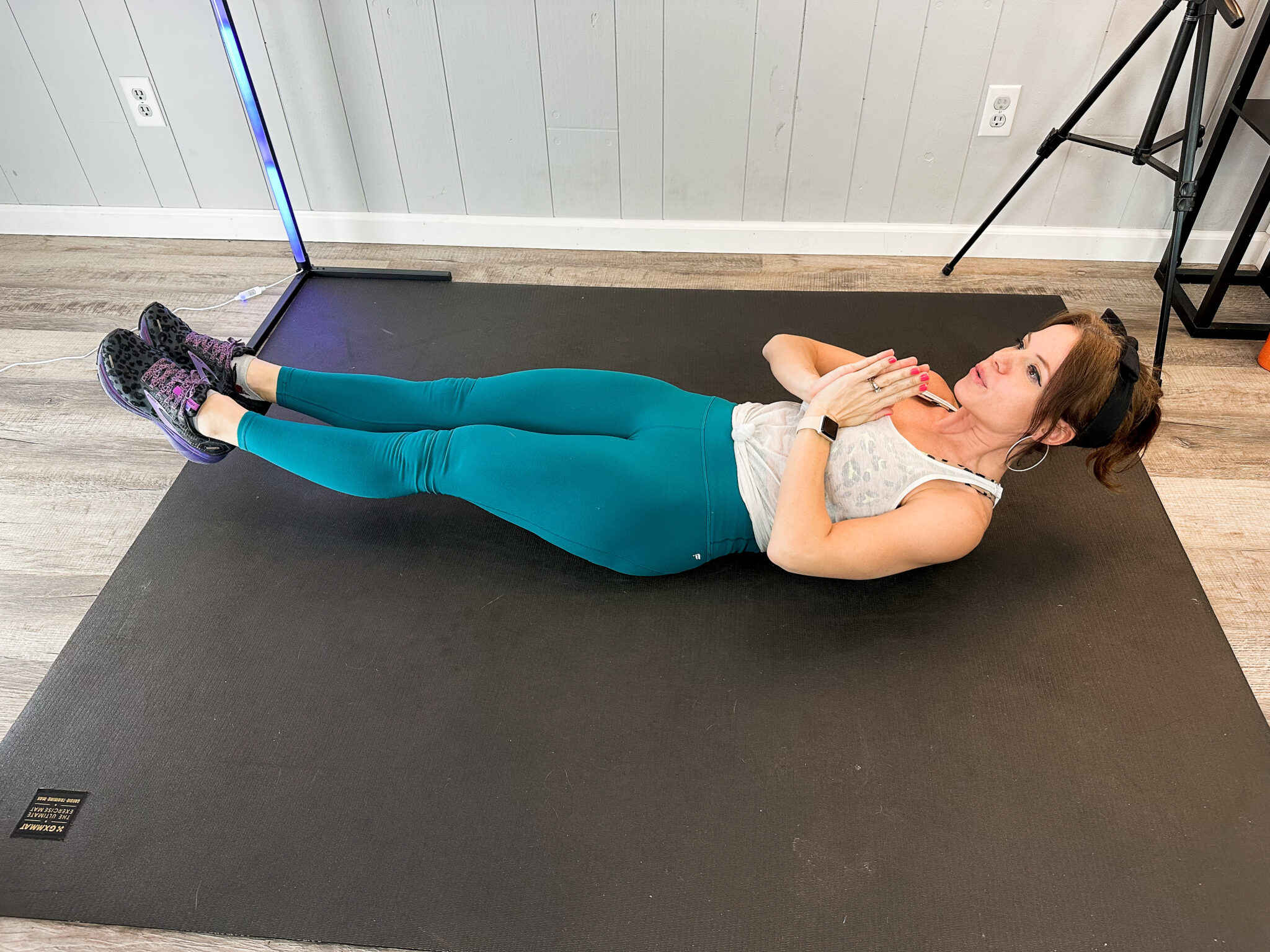 25-Minute Low Impact, Full Body Burn Workout: No Equipment, No Jumping ...